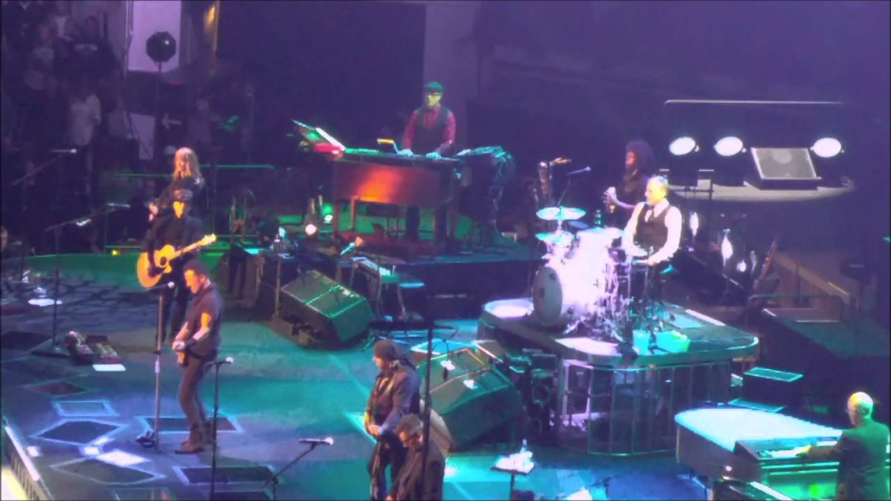 Born in the USA (LIVE) - YouTube