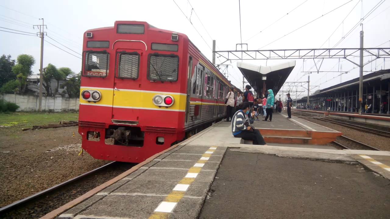 Kedatangan KRL Toei 6000 di Jatinegara - YouTube