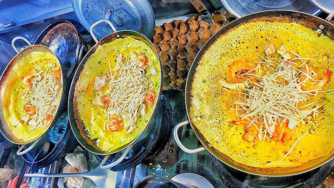 Can't miss when coming to Vietnam ! Big pancakes, mini pancakes, rice ...