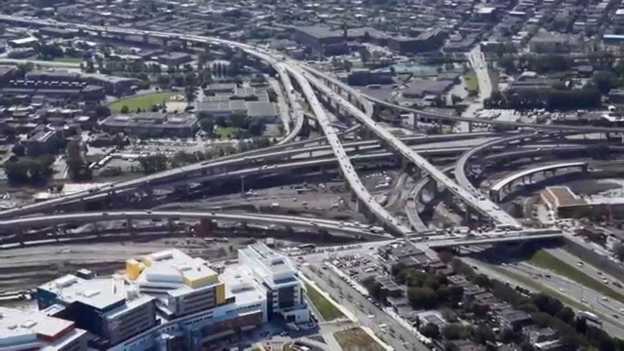 Vidéo aérienne de l'échangeur Turcot à Montréal - YouTube