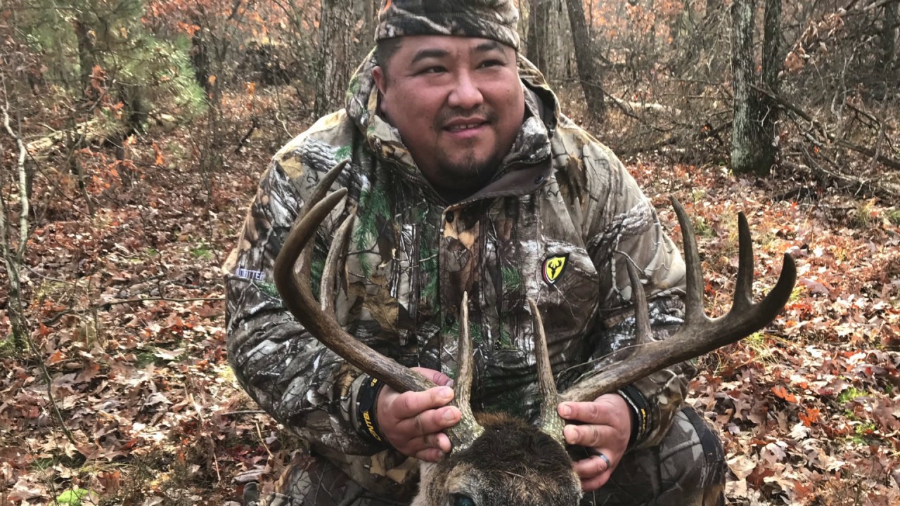 Hmong Michigan bow Gun Opener 2016 - YouTube