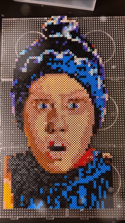 Home Alone - Kevin McCallister Pixel Portrait #shorts - YouTube