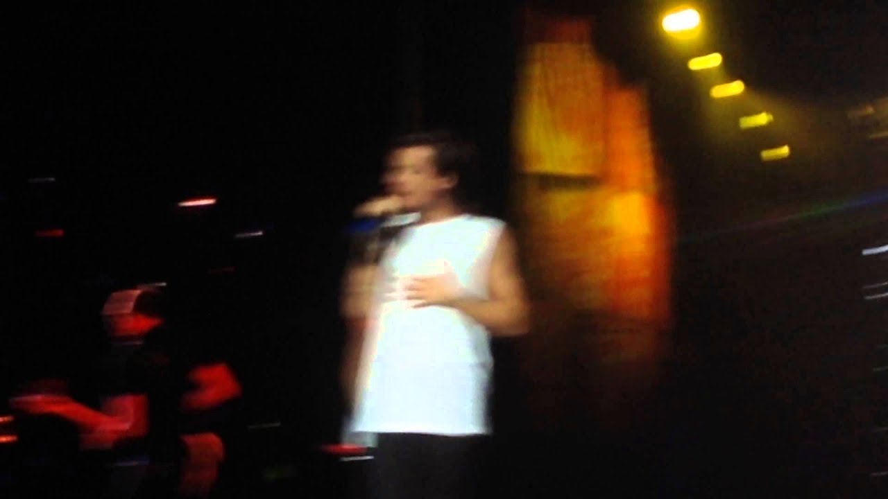 Alive - One Direction @ Lima, Peru 27/04/14 - YouTube