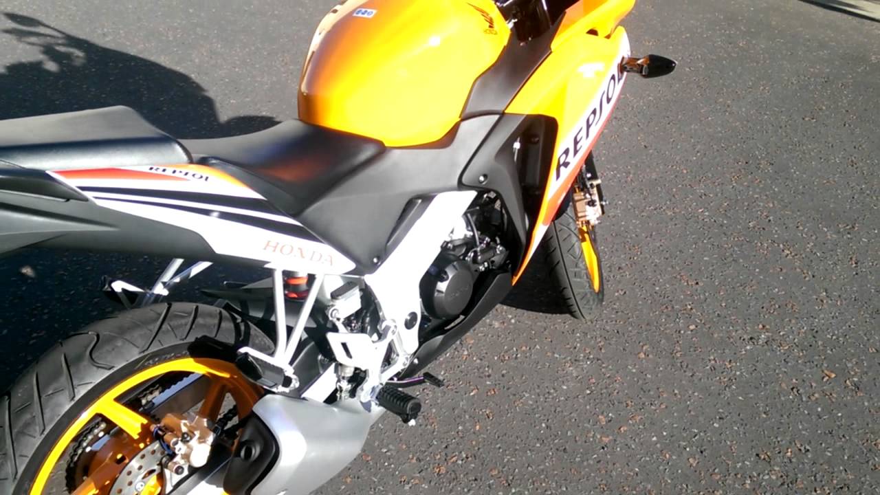 Honda CBR 125R Repsol 2015 Colours - YouTube