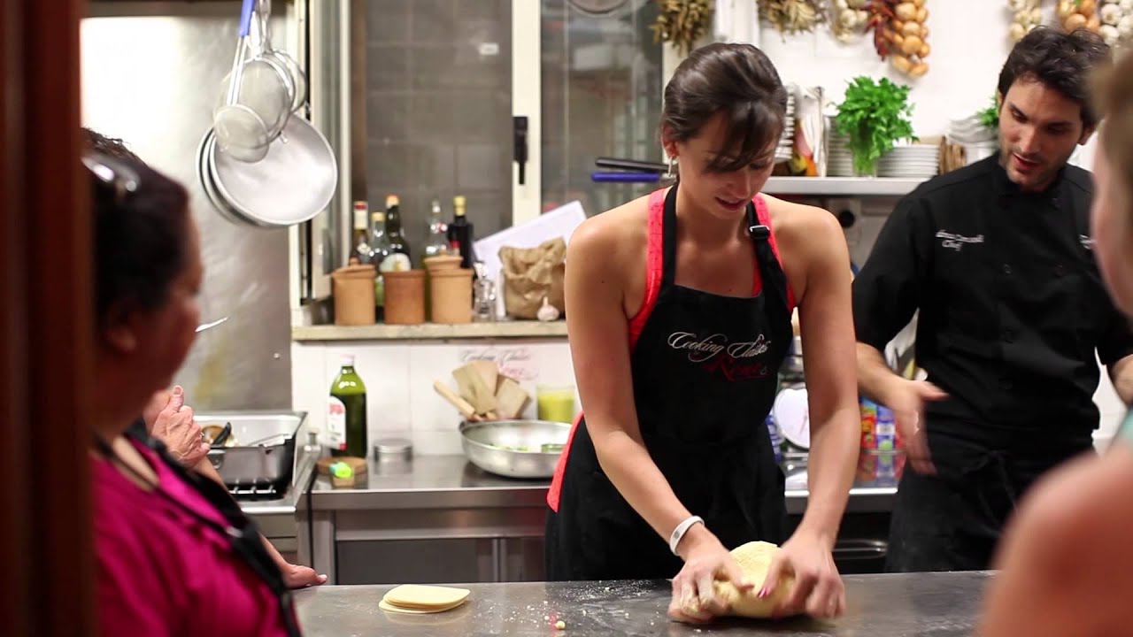 Cooking Classes in Rome - W&M Italy 2014 - YouTube