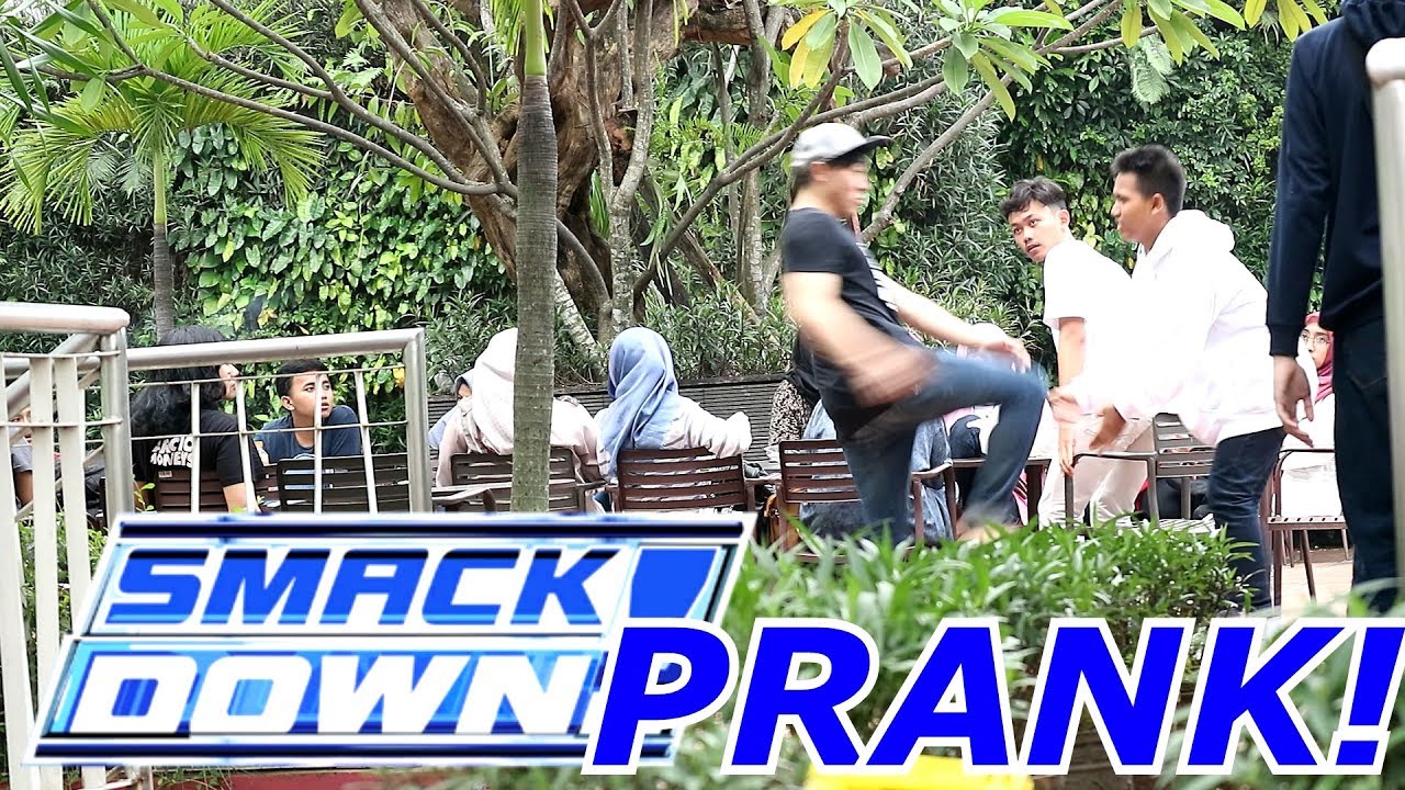 SMACKDOWN PRANK / DRAGON BALL PRANK - COMMENT TROLL INDO PART 5 ...