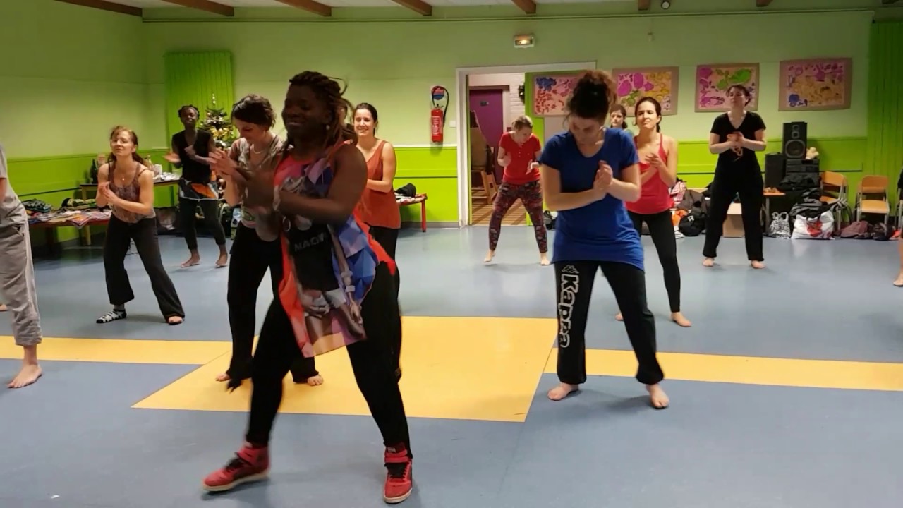 Aminata Sanou /Afro & Traditional Dance classes in Lille "France" - YouTube