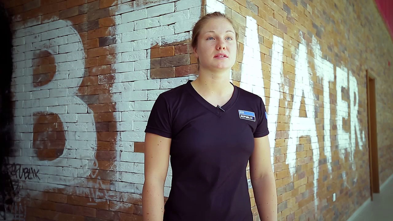 Meet The Coaches - Eloise Barber - YouTube