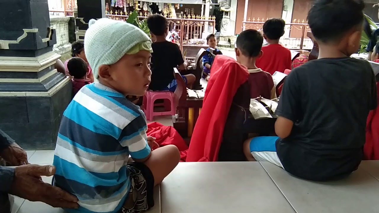 Belajar seni tabuh. Desa Sinabun dusun menasa - YouTube