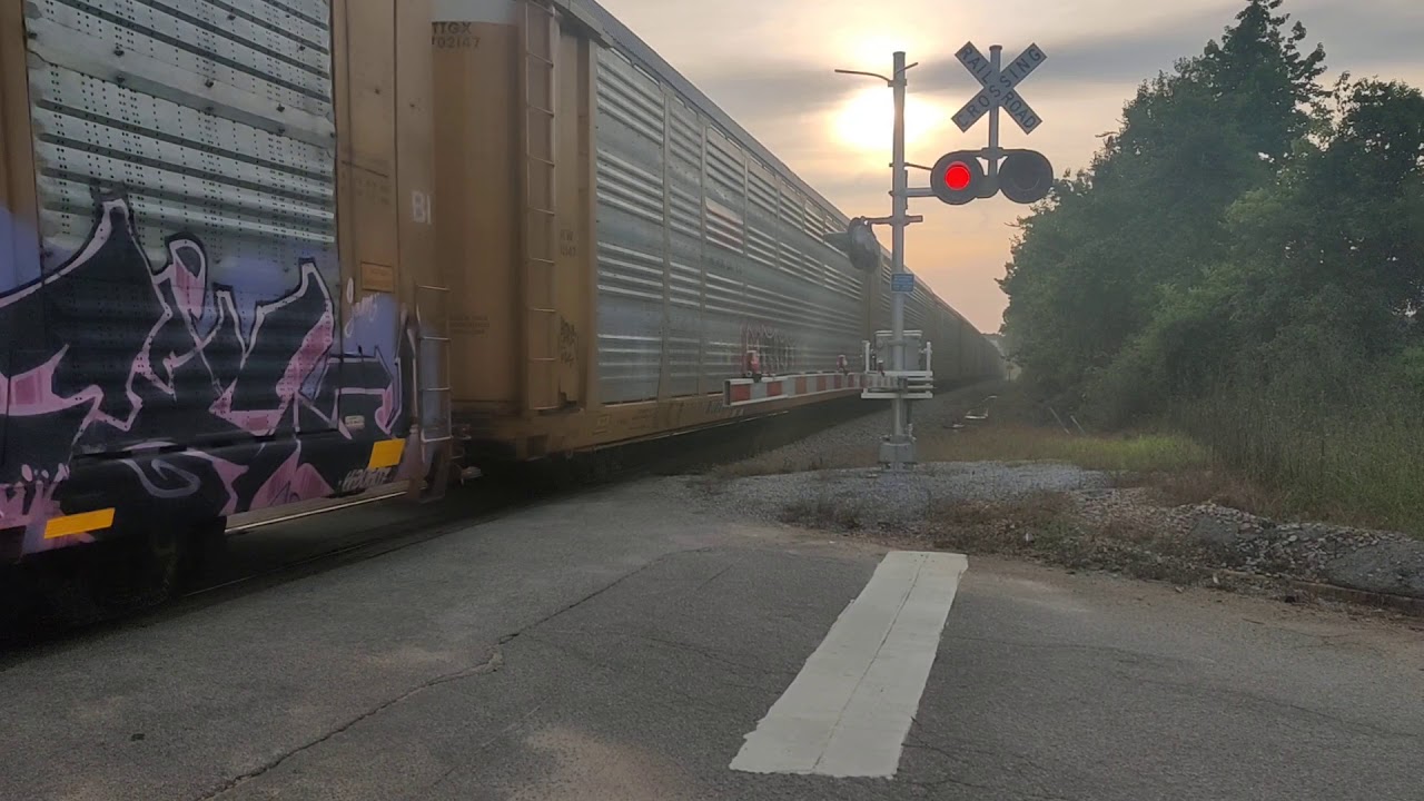 CSX X500 Autorack Train - YouTube