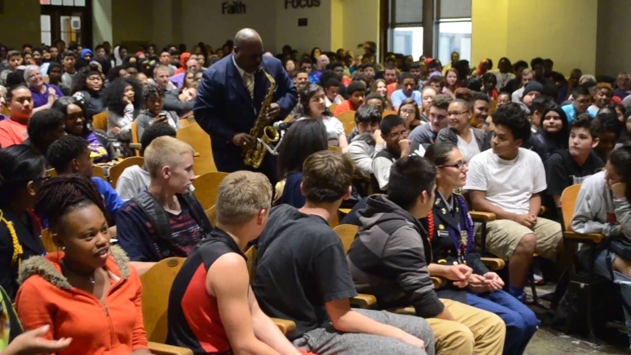 Saxophonist Dr. Brandon McCray at Northeast HS - YouTube