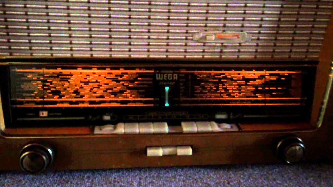 Radio Luxemborg 208 on 1440kHz - LIVE Bye-Bye Show MW-Transmitter ...