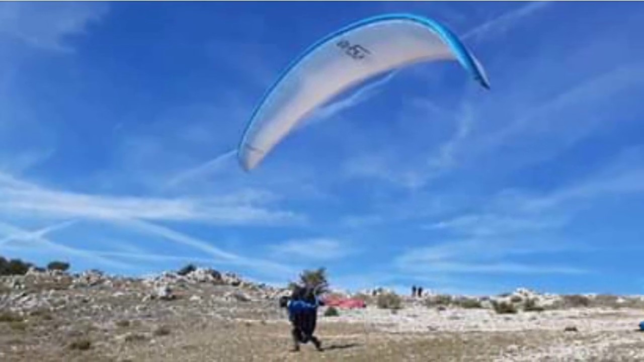 Ozone Enzo3 M (used paragliding equipment for sale) - YouTube