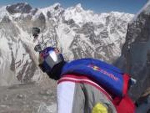 Kopfüber in die Tiefe: Mit dem Wingsuit durch den Himalaja | DER SPIEGEL