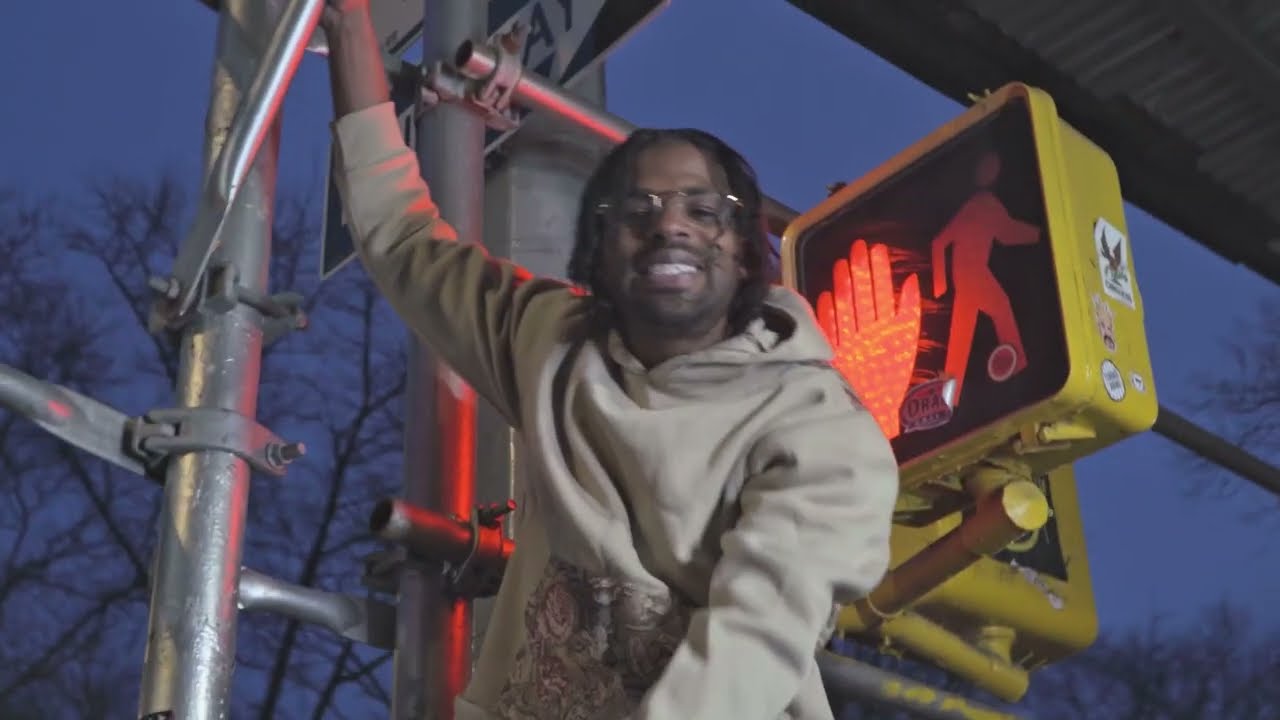 NAH NAH '' PAPER BOYS '' OFFICAL VIDEO - YouTube