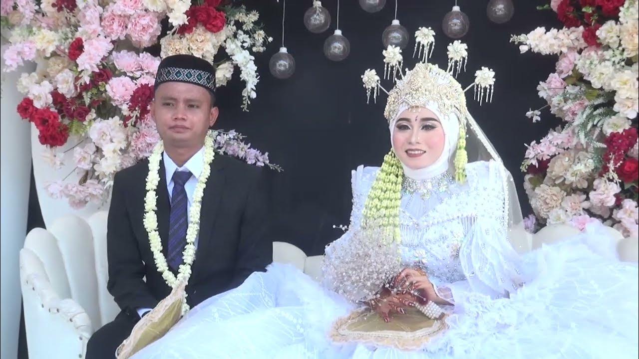 ADAT MADURA JEMPUT MANTEN WANITA NAIK KUDA || PERNIKAHAN SAFIIH & KAROMAH - YouTube