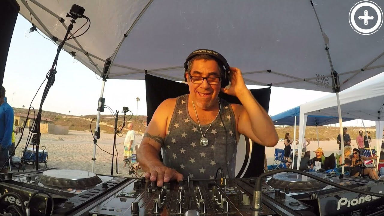 DJ Orlando Live at Therapy LA - YouTube