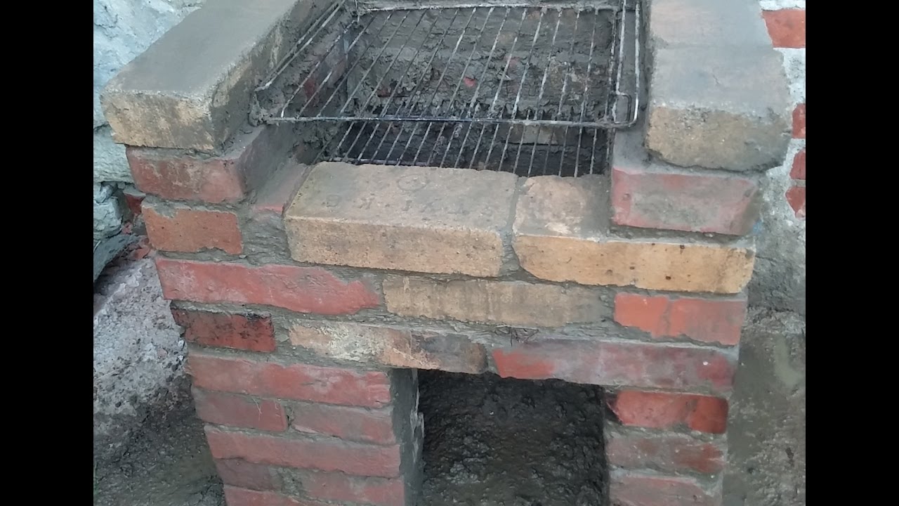 Stavba tehloveho grilu bez malty - YouTube