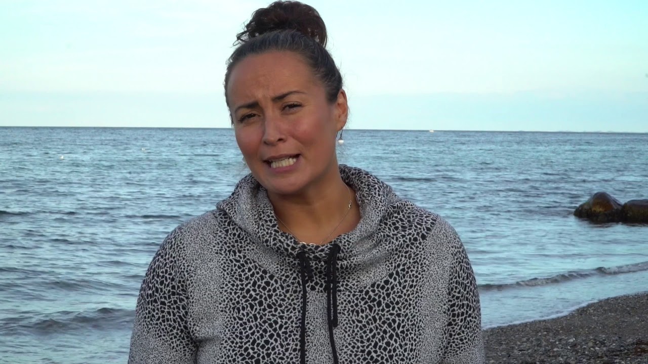 Julie Berthelsen - YouTube