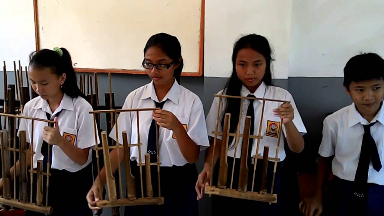 Mary's boy child 8th grade Erenos School - YouTube