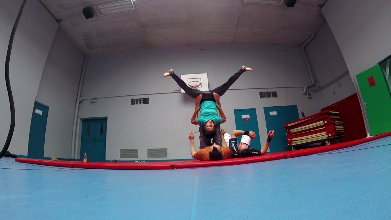 AcroFlow - Robin, Magali et Sylvain - YouTube