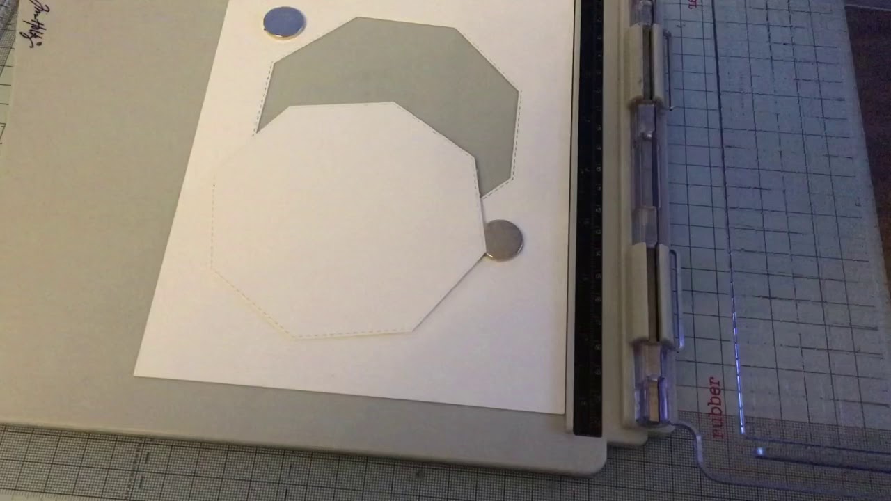 Wreath Building using Sue Wilson’s Octagon dies - YouTube
