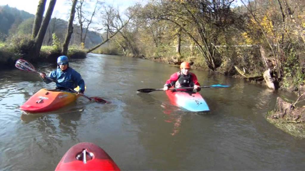 Paddeln auf der Pegnitz: Kanutour im Herbst - YouTube