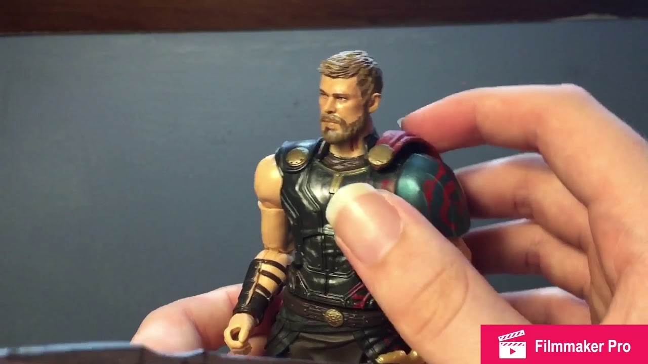 Video Review of Marvel Legends: Thor Ragnarok - Thor & Valkyrie 2-pack ...