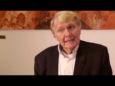Professor Snow Barlow talks grapes and climate change - YouTube