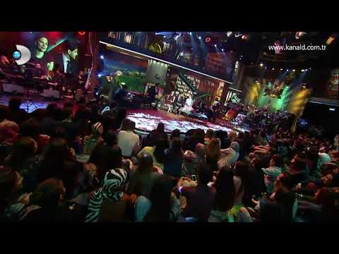 Beyaz Show- Tolgahan Sayışman ve Almeda Abazi'den \