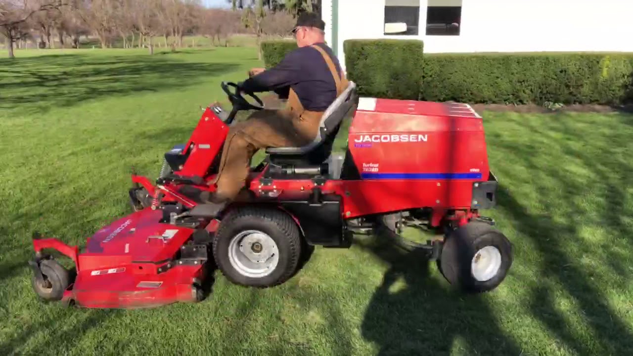Jacobsen Turfcat T628D - YouTube