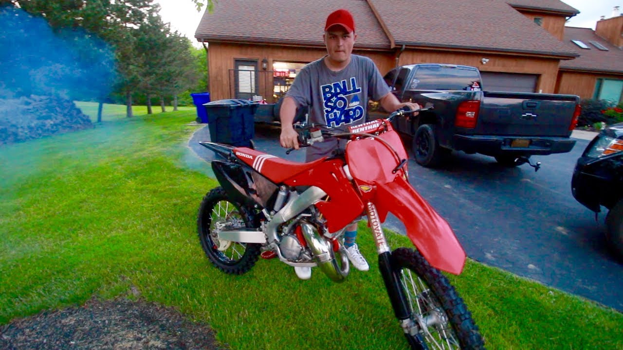 NEW 2 STROKE FIRST START - YouTube