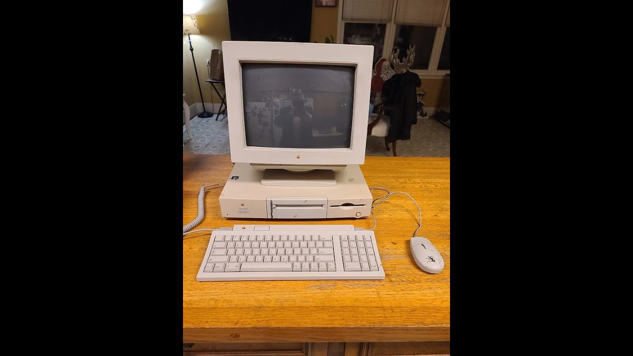 2022: 1993 Macintosh Quadra 610 - YouTube