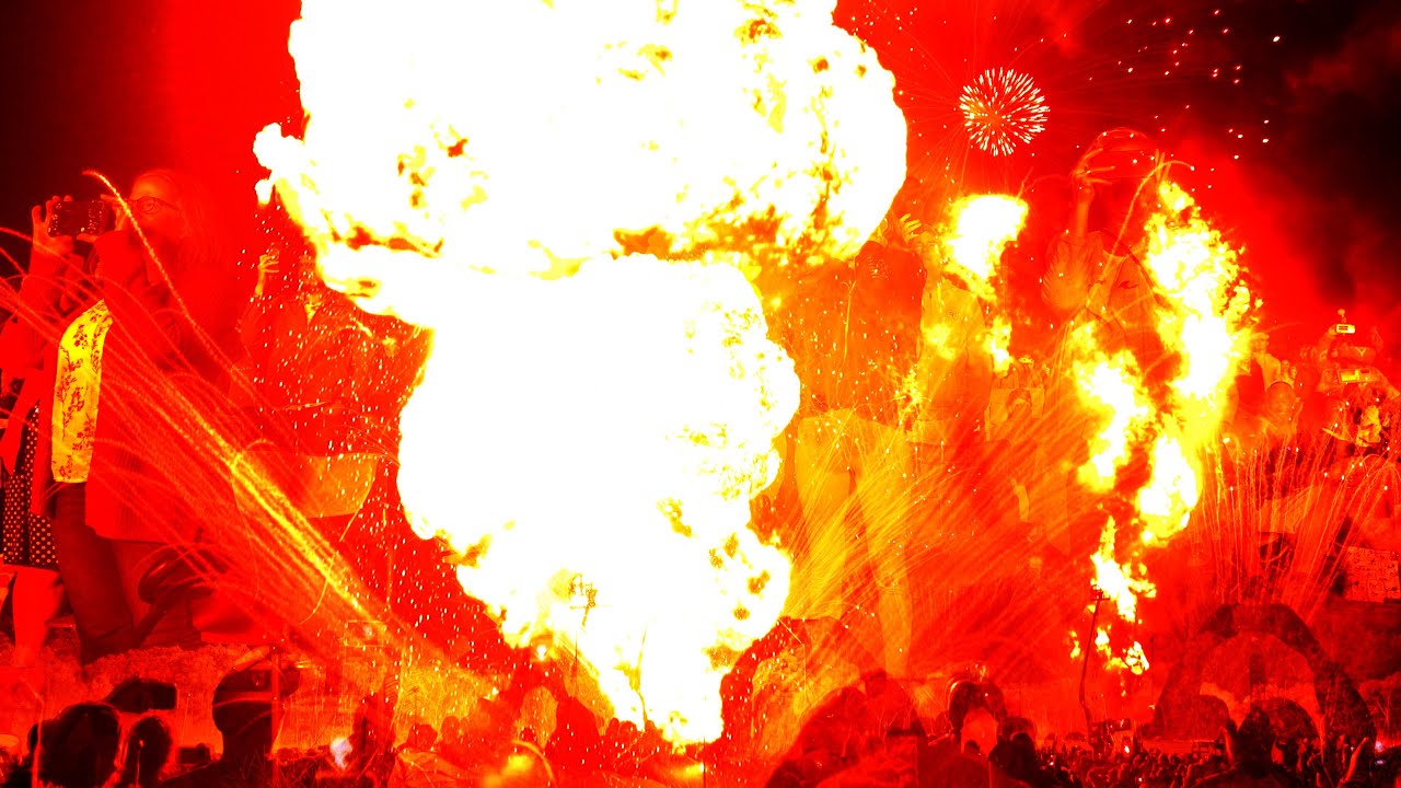 World's Biggest Fireball - YouTube