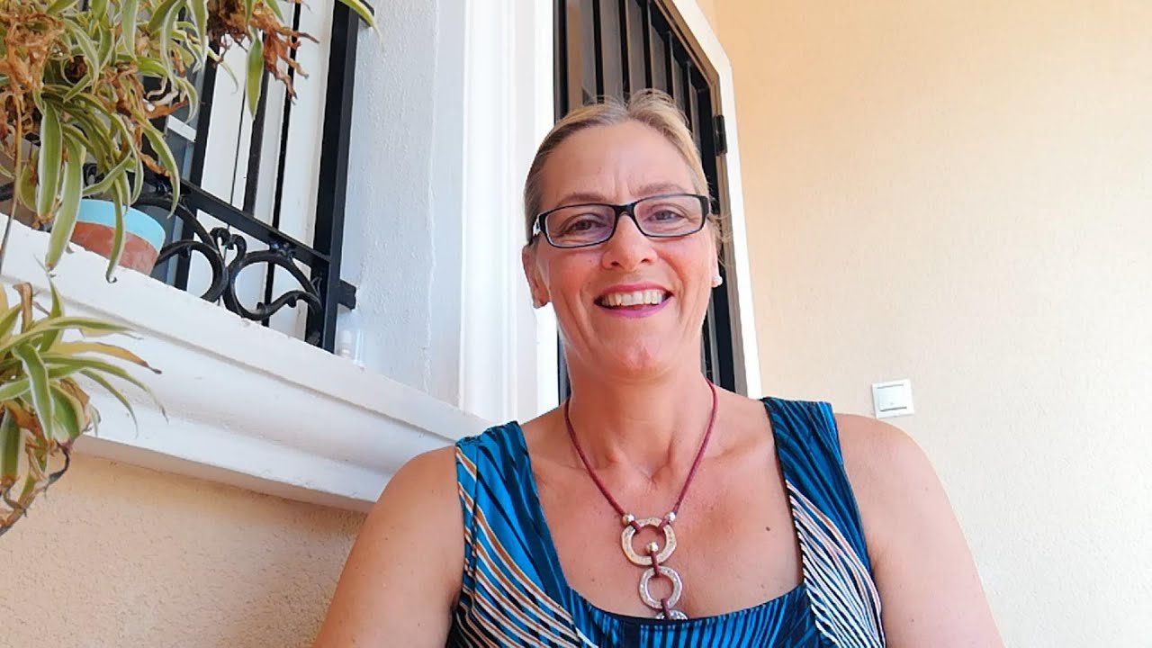 Encouragement Helena Knight - YouTube