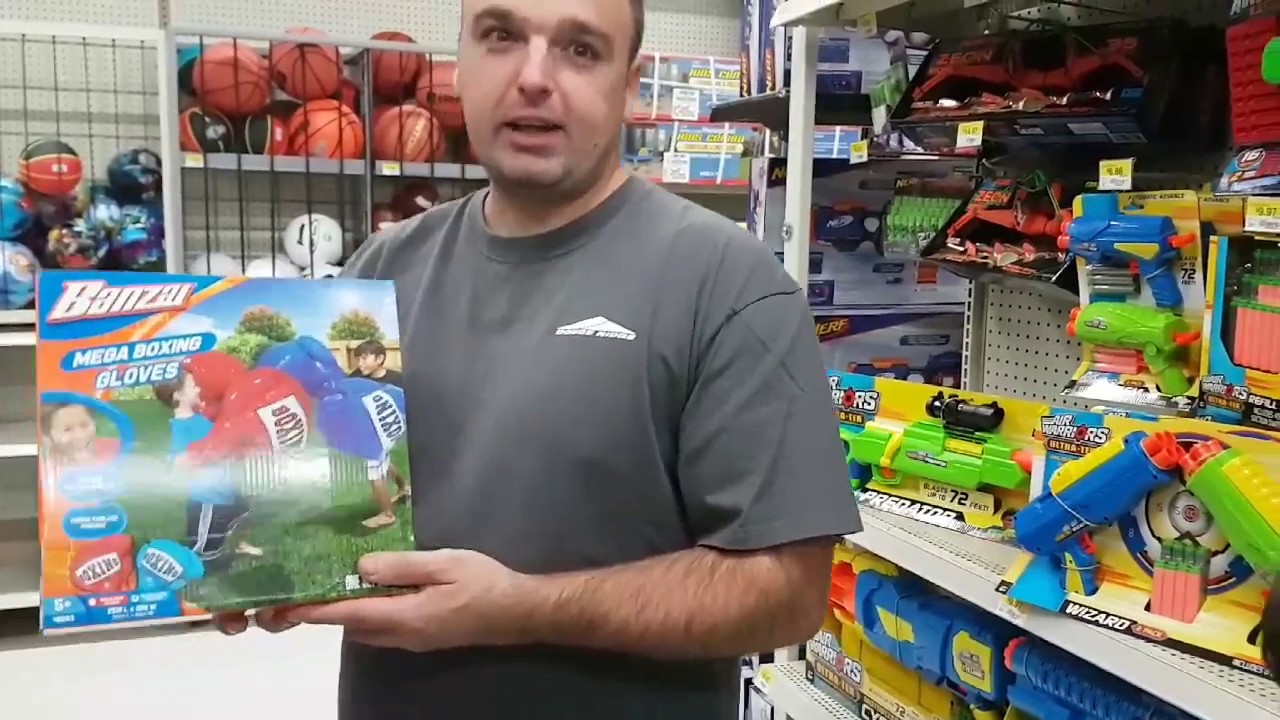 BOXING IN WALMART/IT SNOWS AT WORK?? - YouTube