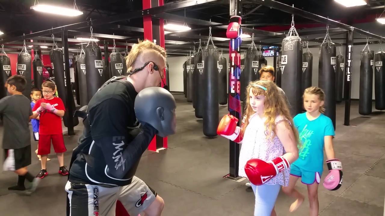 Kids Boxing Camp - YouTube