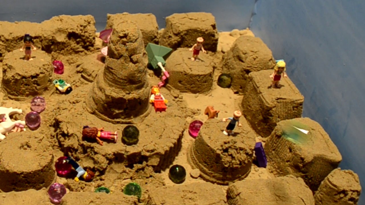 LEGO war | Sand castle battle | Knights attack - YouTube