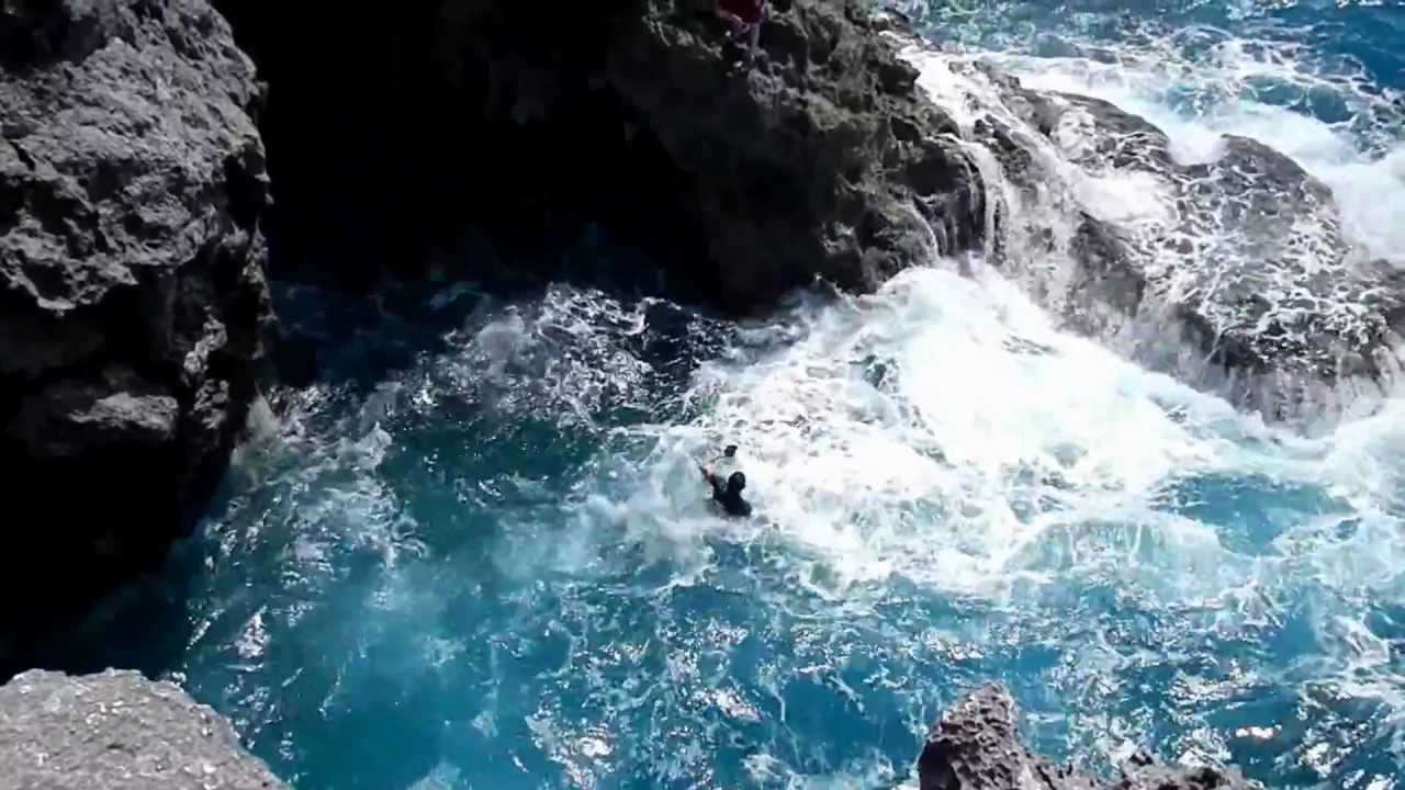 Brent Pagat Cliff Jump Guam.wmv - YouTube