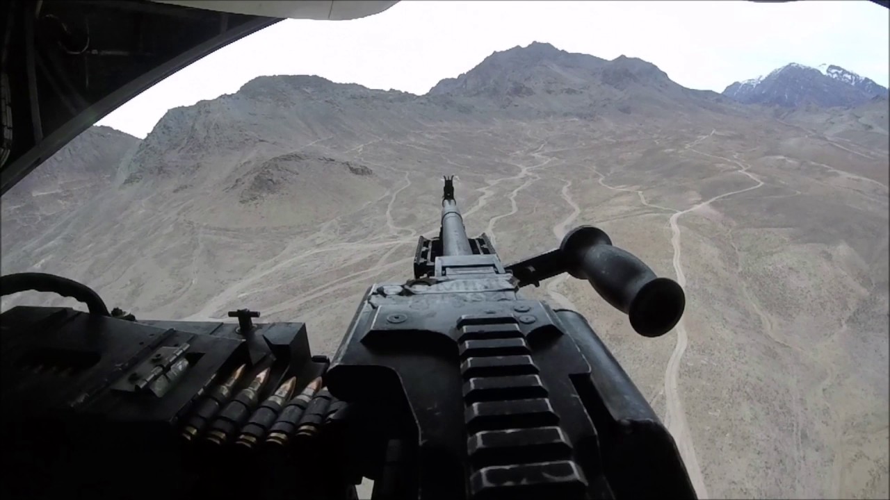 M240 Machine Gunner Raining Freedom Over Afghanistan from a Phrog - YouTube