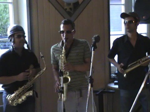 funky hill bellis - YouTube