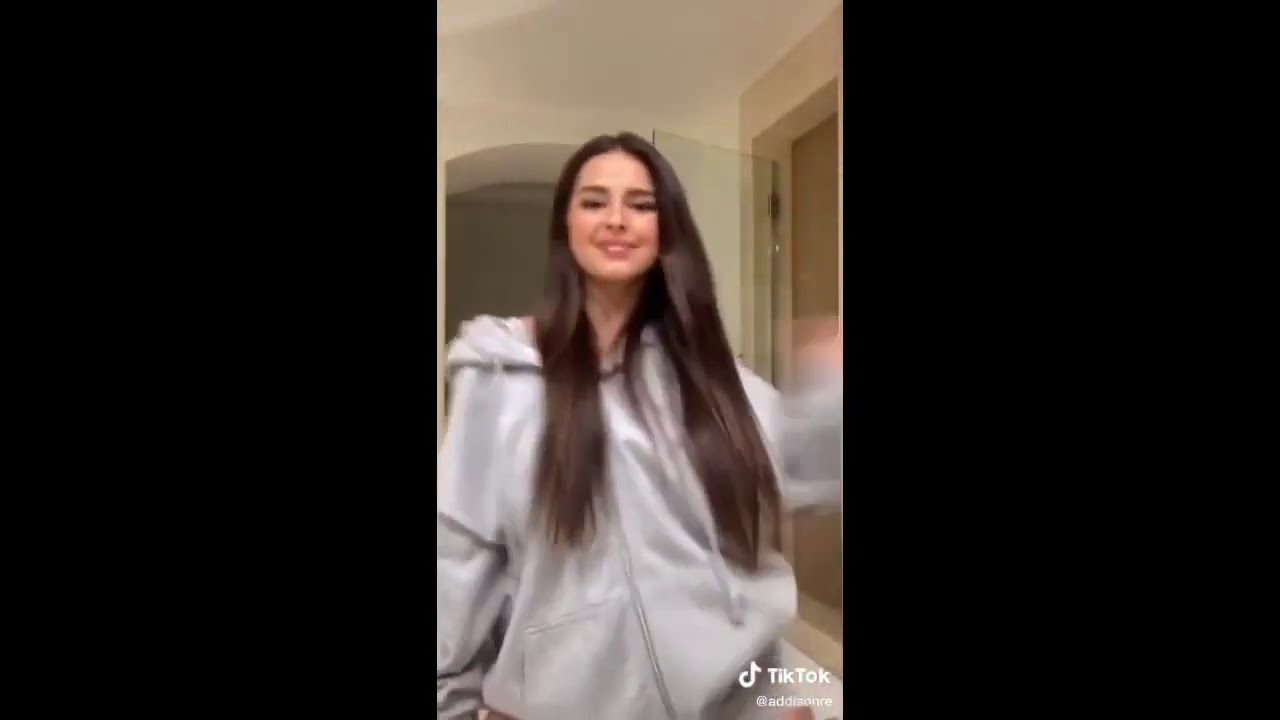 Addison Rae Twerking! - YouTube