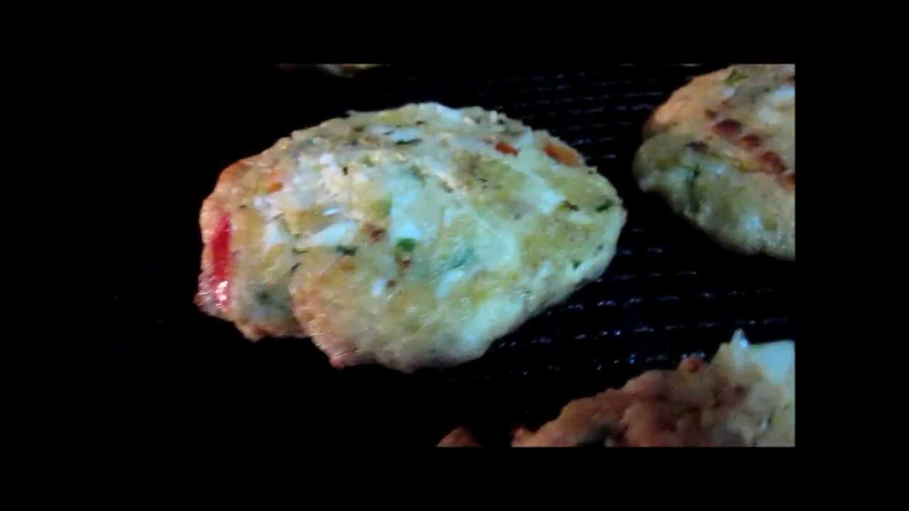 Frogmat Crab Cakes on the Grill - YouTube