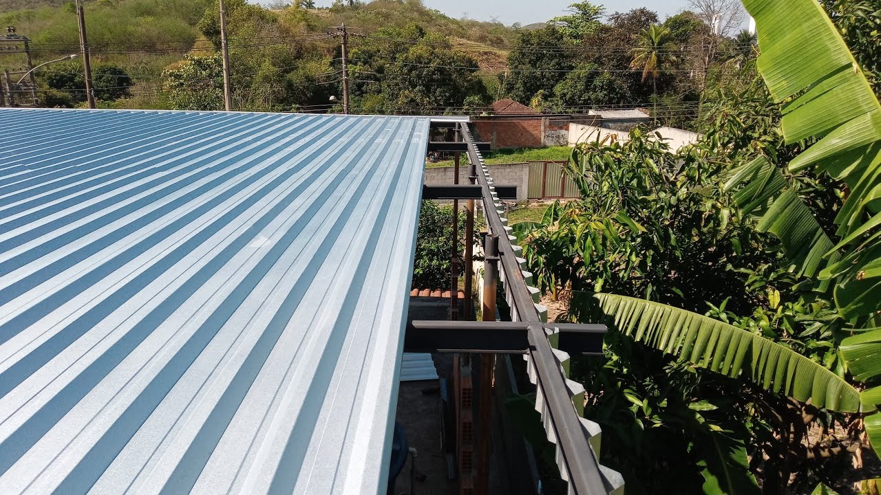 finalizada a cobertura de perfil u de 4" inrgecida com tubo de 2" na 16 ...