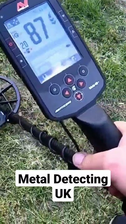 Metal Detecting UK with the Minelab Manticore #metaldetecting #treasure #manticore - YouTube
