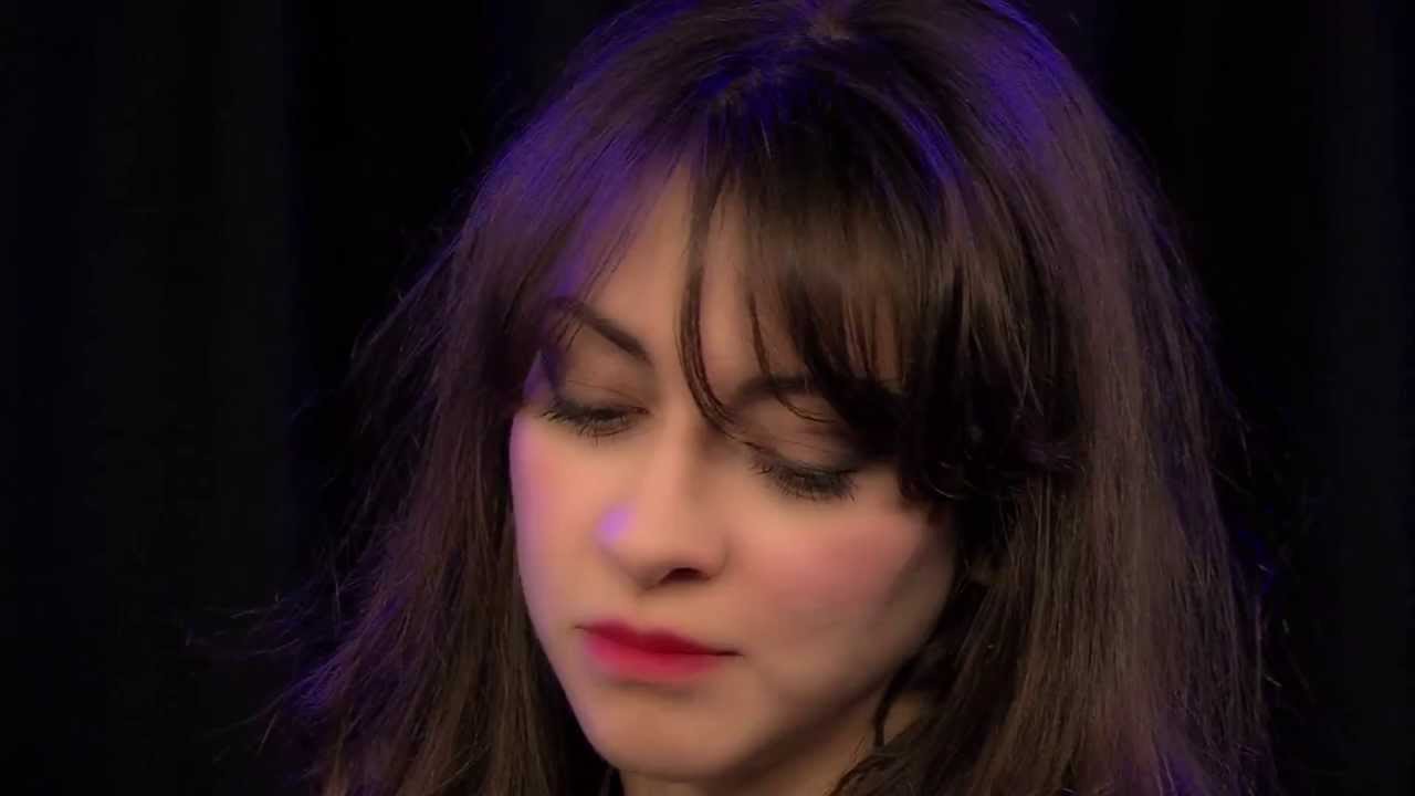 Eleanore & the Lost - Synthesized (Offical Music Video) - YouTube