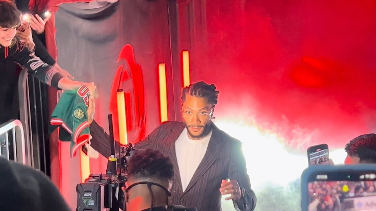 DERRICK ROSE NIGHT - Chicago Bulls Full Ceremony 1.4.25 - YouTube