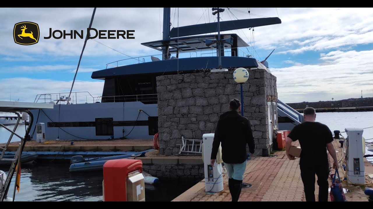Serwis silnika morskiego John Deere 4045AFM85 - YouTube