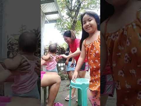 Potong rambut sekeluarga rame2