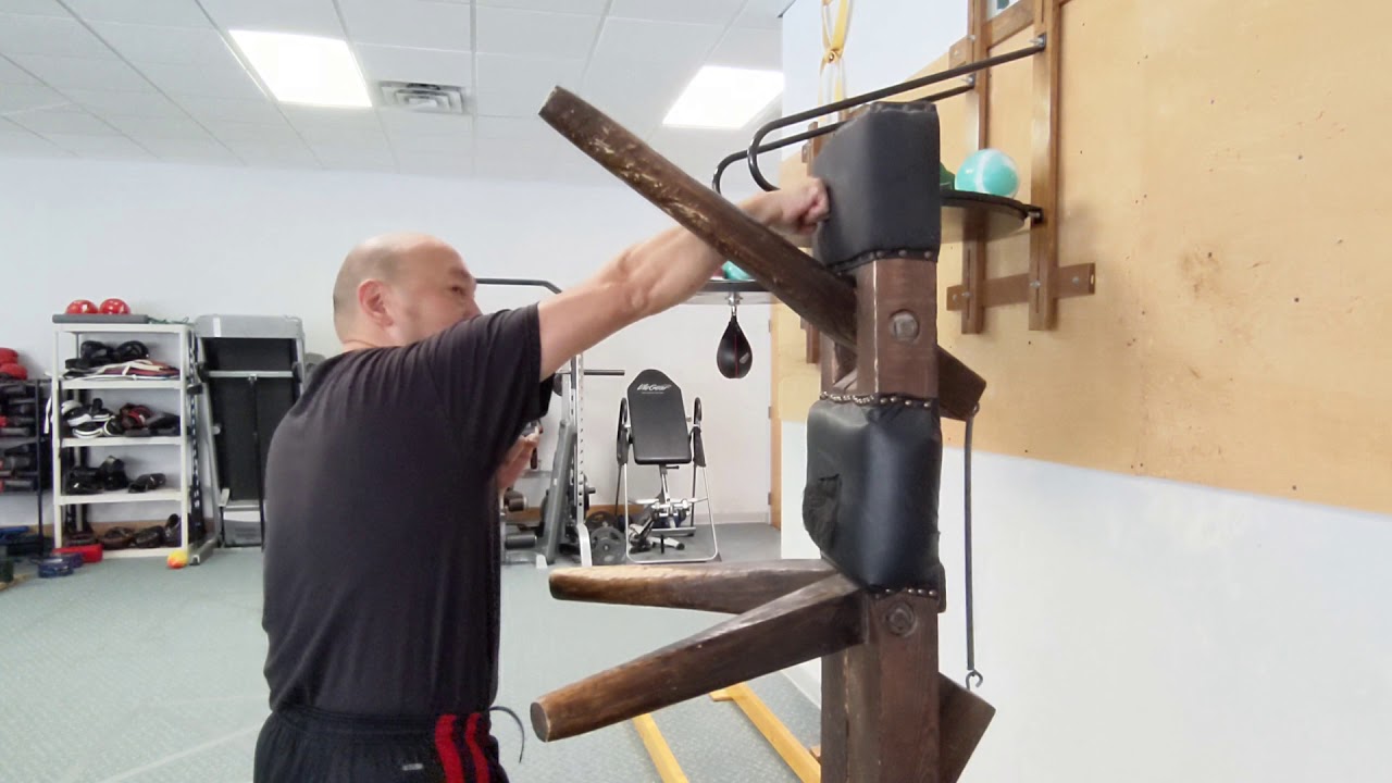 12 Point Blocking drill wooden dummy application - YouTube